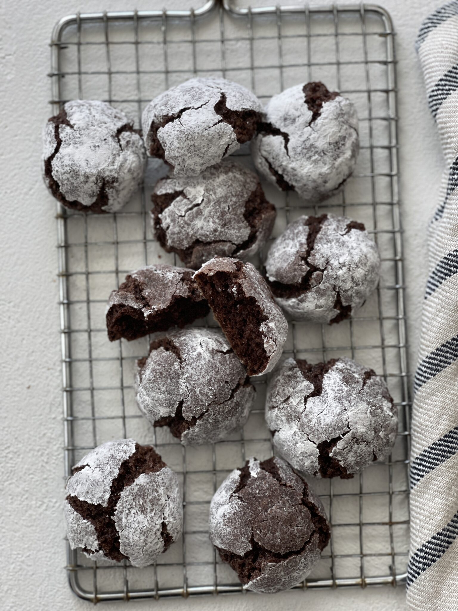 CHOCOLATE AMARETTI COOKIES - Gluten Free From Home